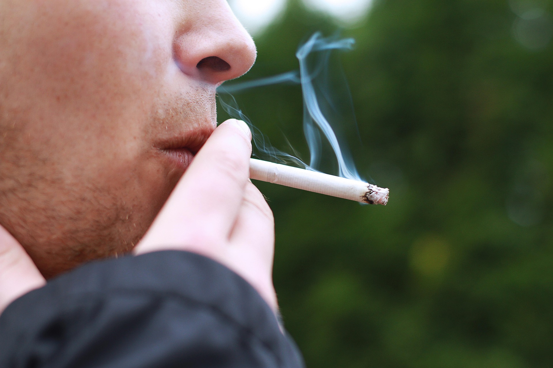 Smoking After Tooth Extraction: Here's Why You Should Wait